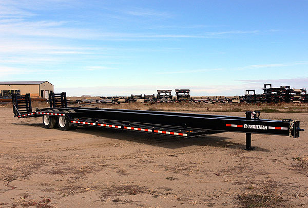 Combine Trailer Series to Accommodate Today's Combines