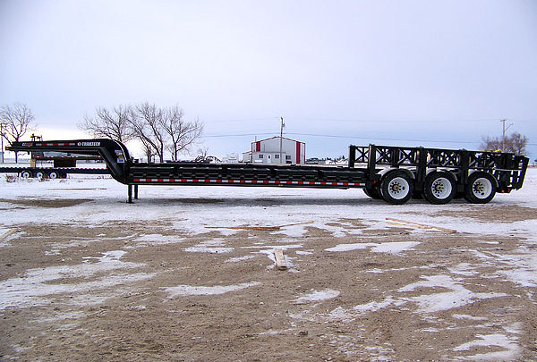 Combine Trailer Series to Accommodate Today's Combines