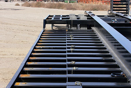 Combine Trailer Series to Accommodate Today's Combines